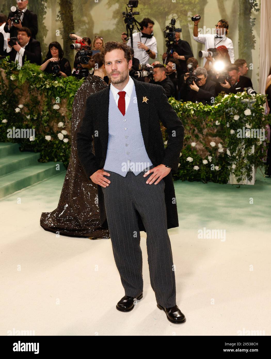 New York, United States. 06th May, 2024. Jamie Dornan arrives on the ...