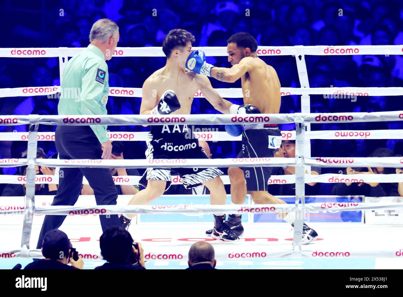 Tokyo, Japan. 6th May, 2024. (L-R) Naoya Inoue (JPN), Luis Nery (MEX ...