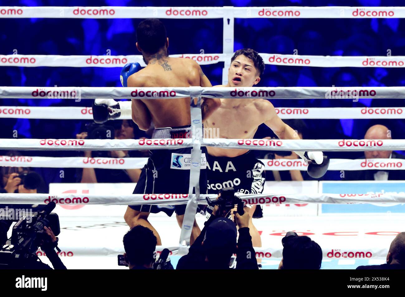 Tokyo, Japan. 6th May, 2024. (L-R) Luis Nery (MEX), Naoya Inoue (JPN) Boxing : IBF, WBA, WBC and ...
