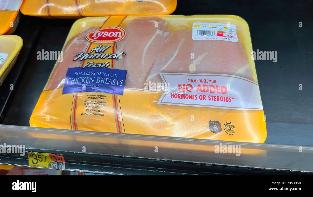 EMPORIA, KANSAS - MAY 5, 2024 Packages of Tyson’s chicken for sale at ...