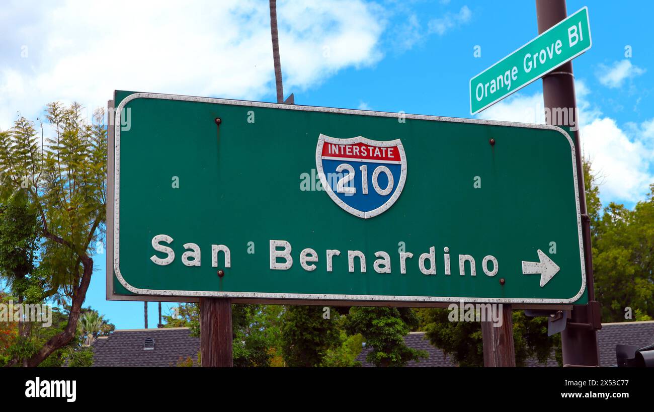 Los Angeles, California: Interstate 210 Foothill Freeway Entrance sign ...
