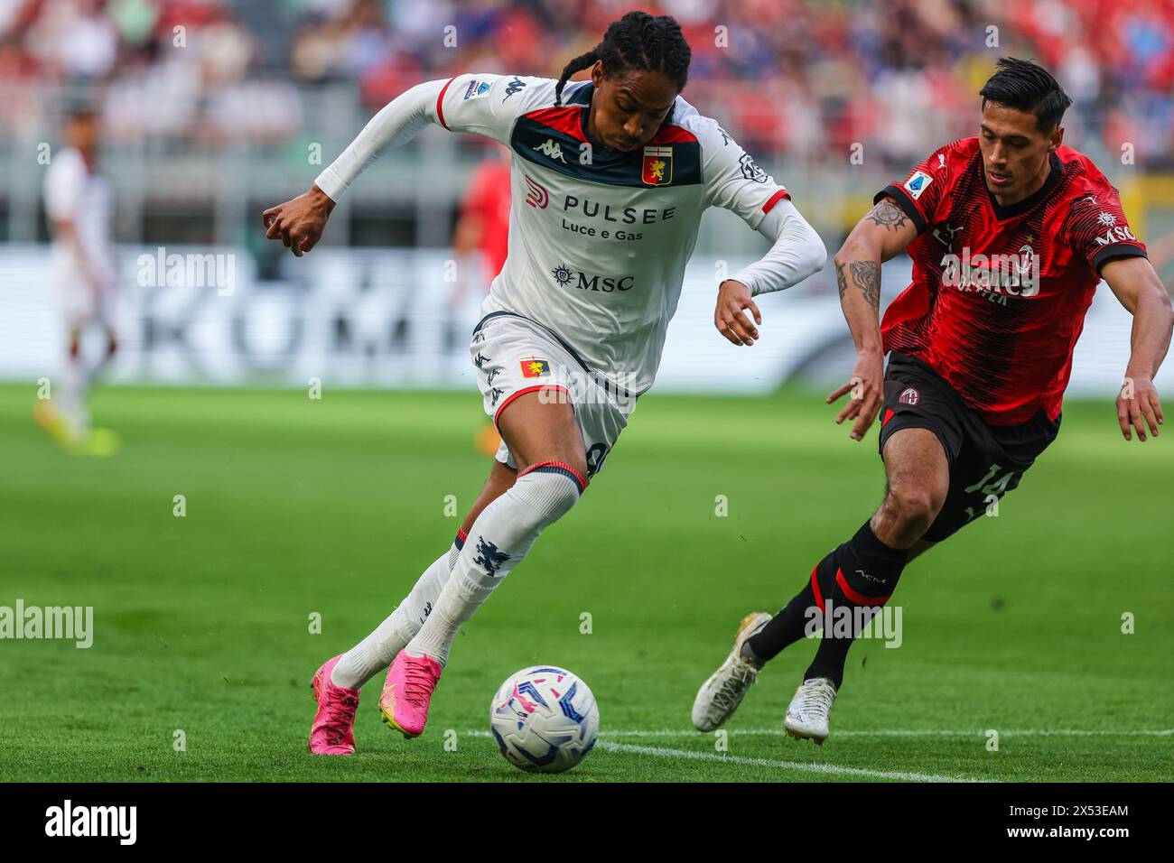 Milan, Italy. 05th May, 2024. Djed Spence of Genoa CFC (L) and Tijjani ...