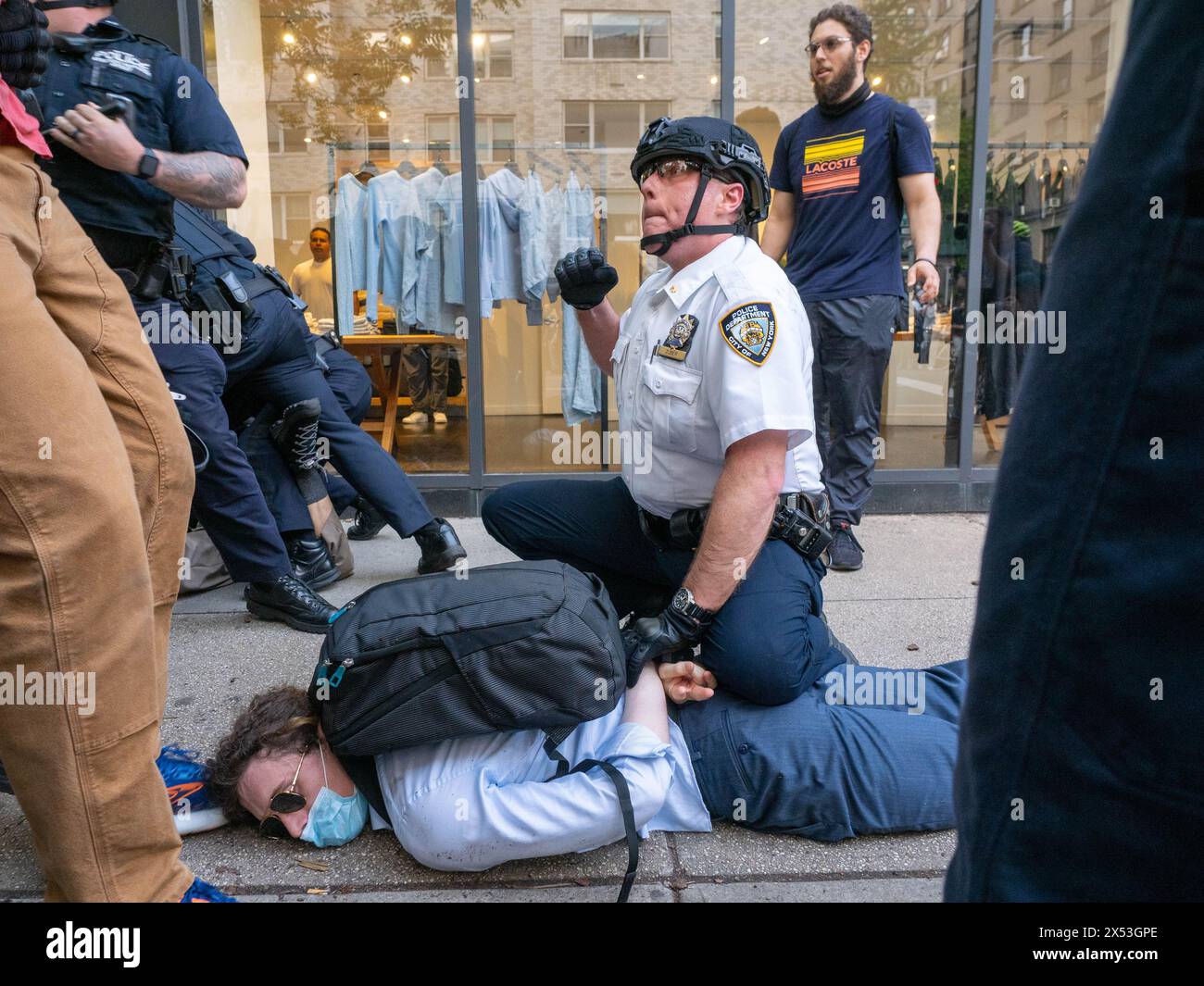 High ranking officer arrests hi-res stock photography and images - Alamy