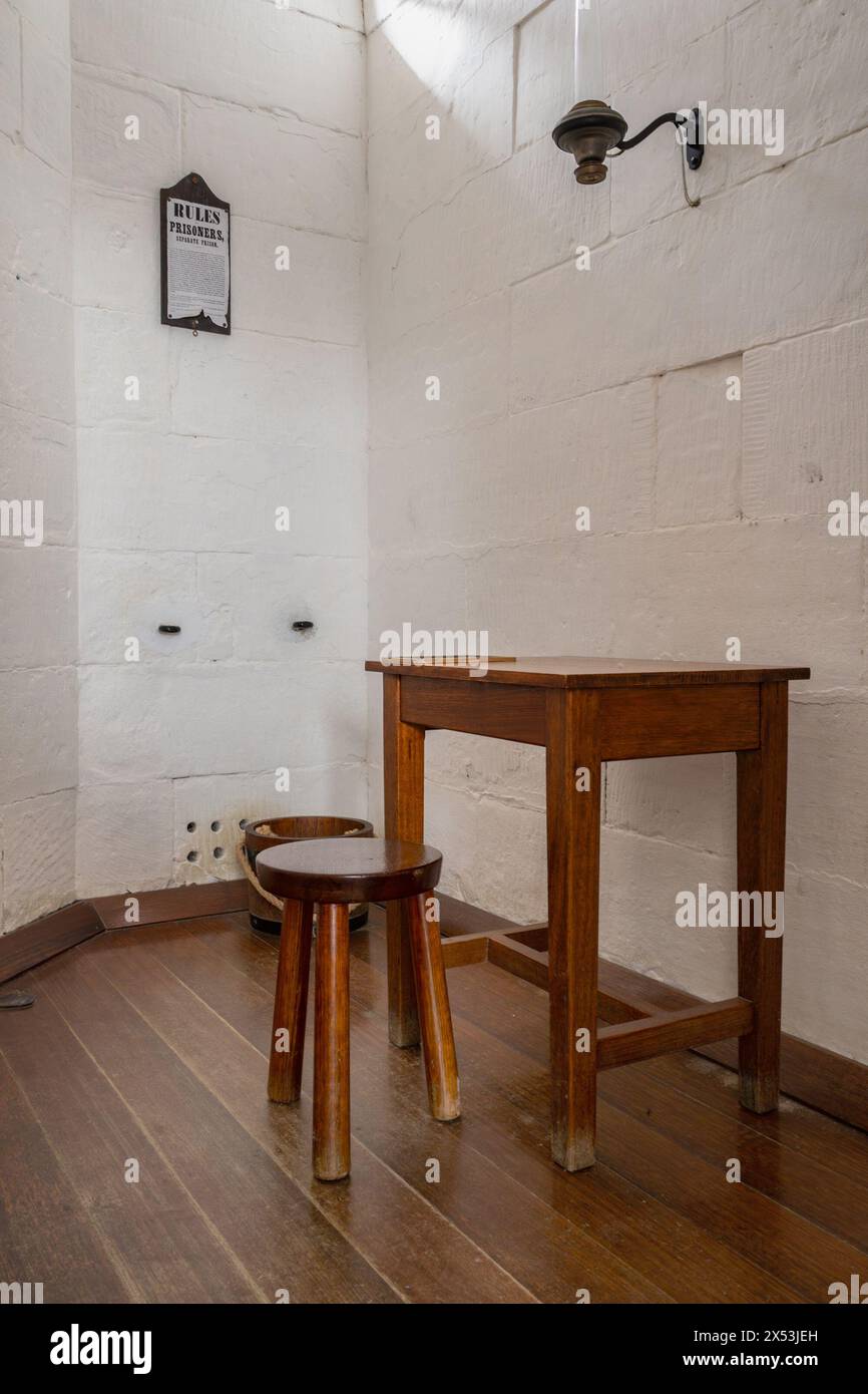 Prison cell in the Separate Prison at Port Arthur Historic Site ...