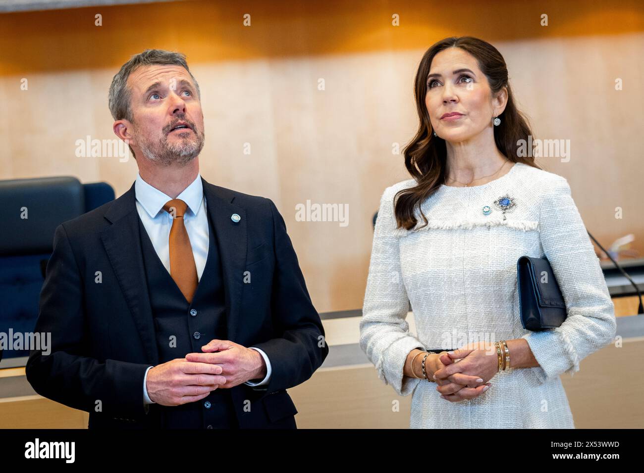 King Frederick X and Queen Mary arrive at the Swedish Riksdag and are ...