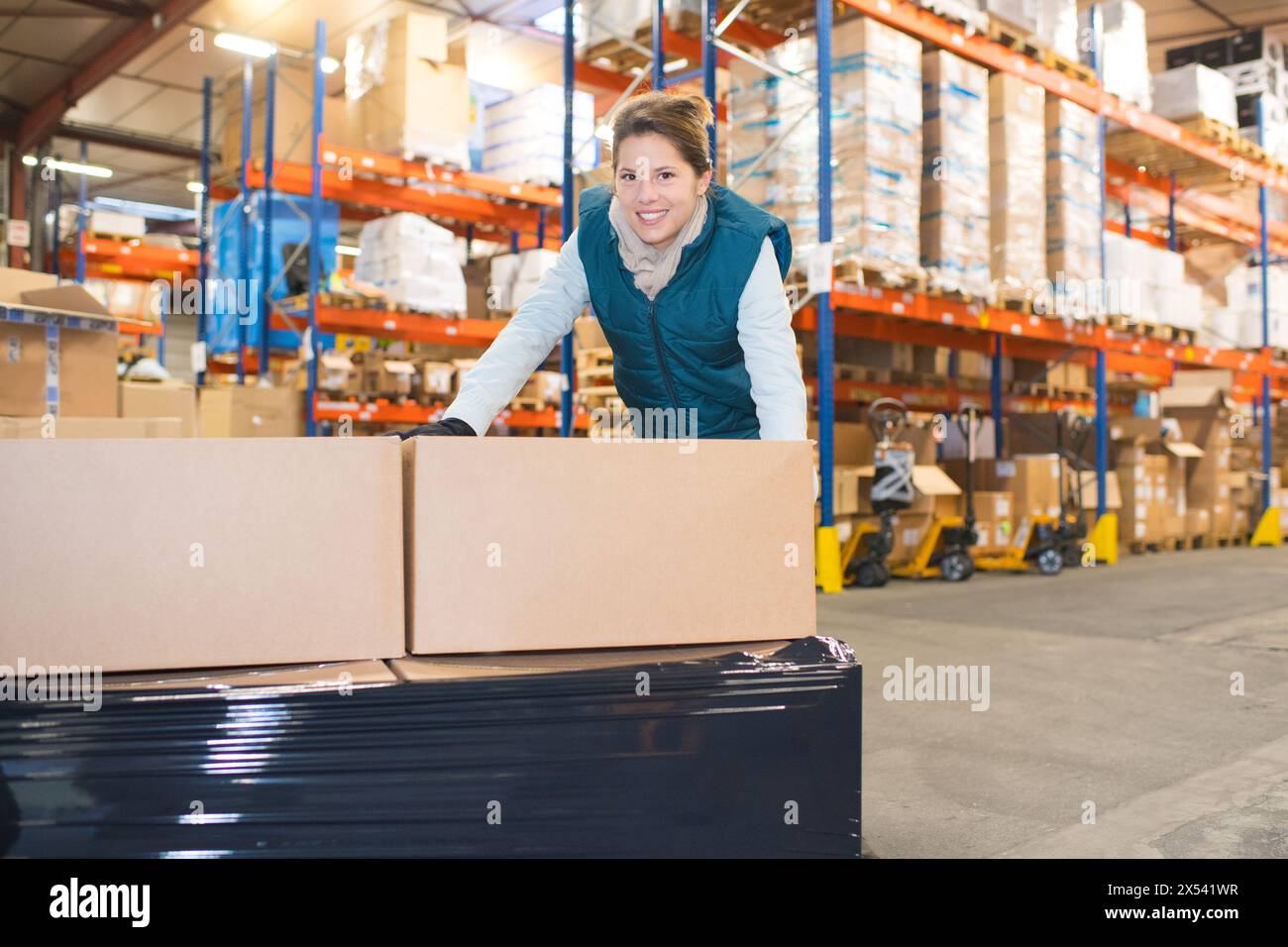 female warehouse worker Stock Photo - Alamy