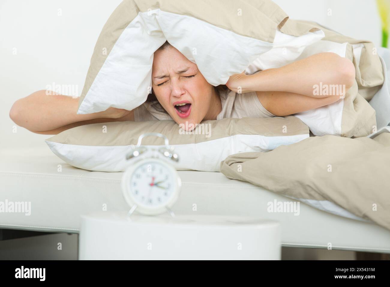 Woman wake up alone sad hi-res stock photography and images - Alamy
