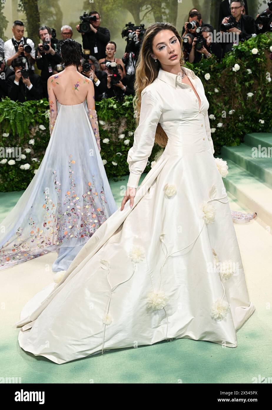New York, USA. May 6th, 2024. Madelyn Cline arriving at The Met Gala ...