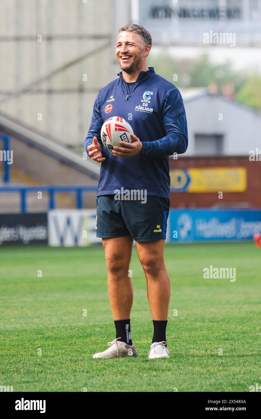 Sam Burgess Training with Warrington Wolves Stock Photo - Alamy