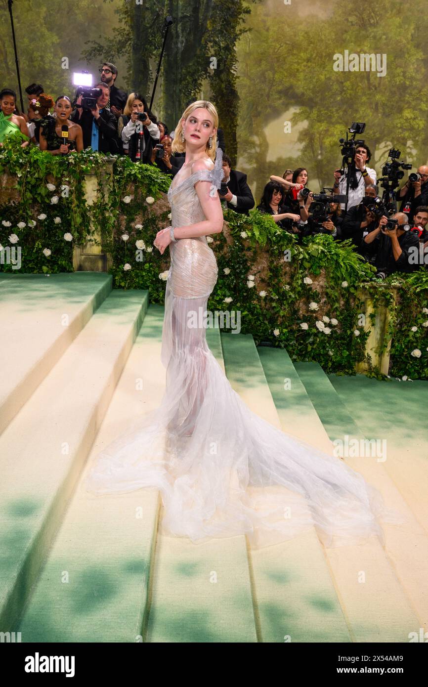 New York, USA. 6 May 2024. Elle Fanning attending the Metropolitan ...