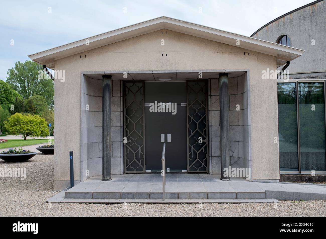 Side View Entrance Of The Aula Main Building At The Nieuwe Ooster At ...