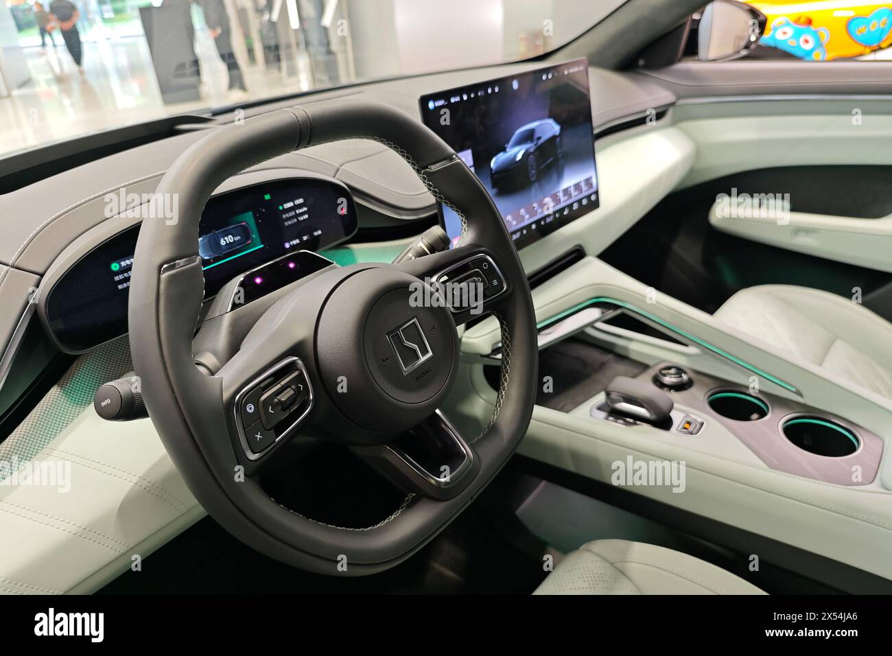 SHANGHAI, CHINA - MAY 7, 2024 - Customers check out ZEEKR new energy ...