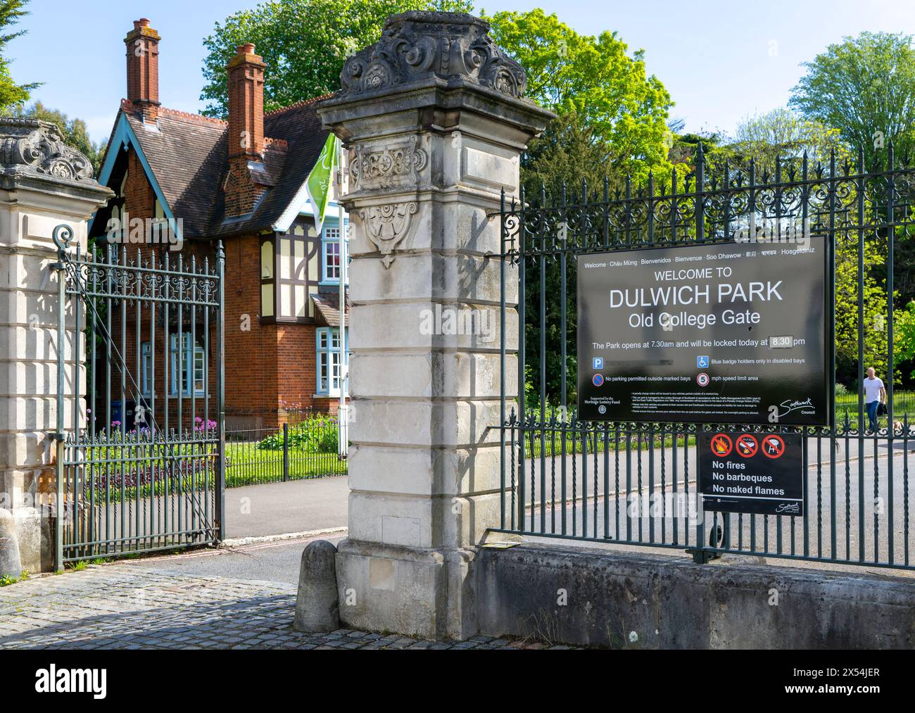 Old College Gate entrance and College Lodge, Dulwich Park, London ...