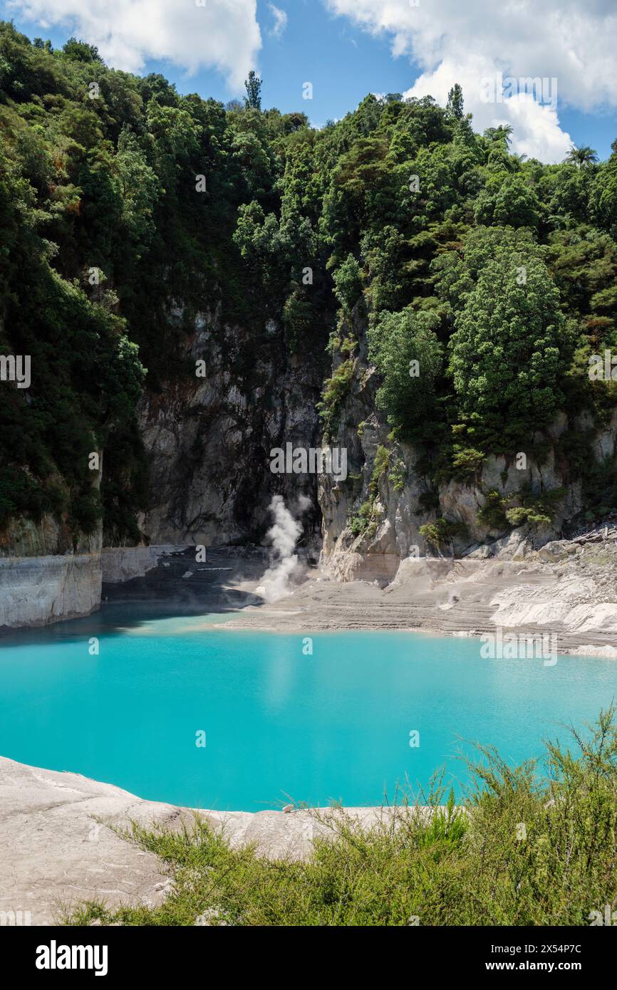 Inferno Crater, Waimangu Volcanic Valley, Bay of Plenty, North Island ...