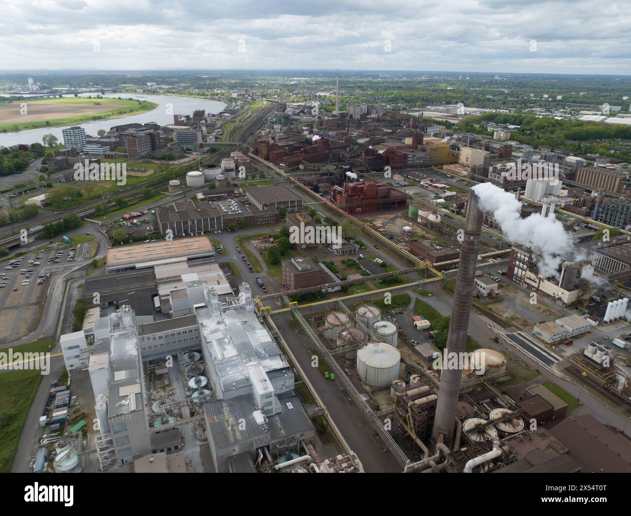 Aerial view smoking stack in hi-res stock photography and images - Alamy