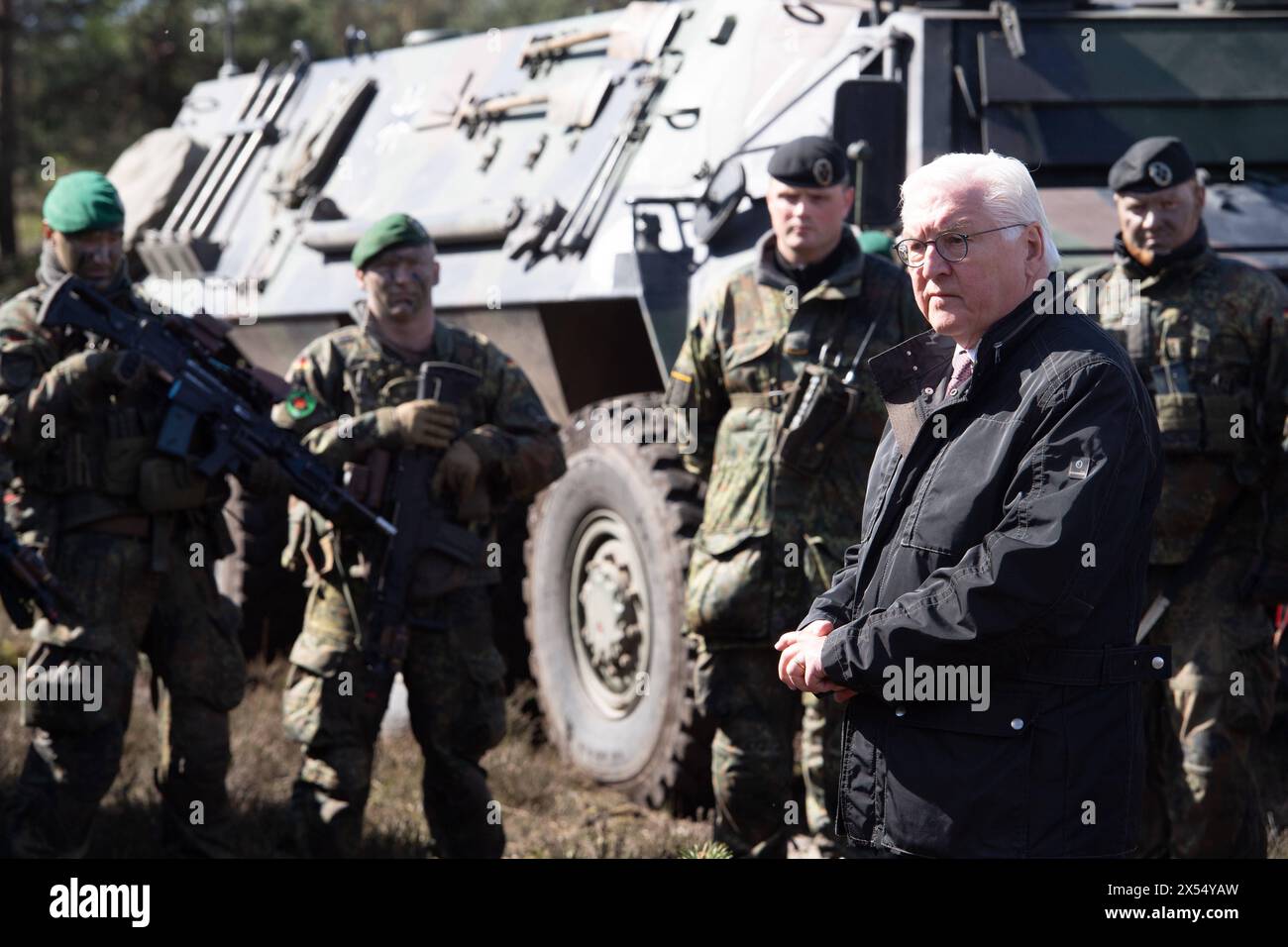 Bundespraesident Frank-Walter STEINMEIER spricht zu den Soldaten der ...