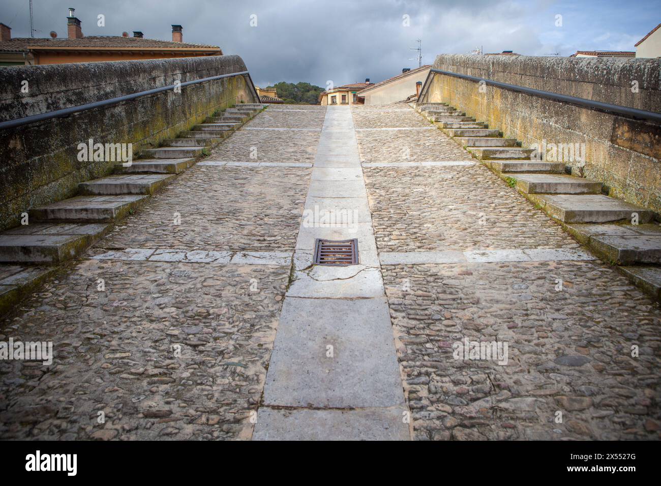 Puente de la Carcel or Medieval Prison Bridge. Estella-Lizarra town ...