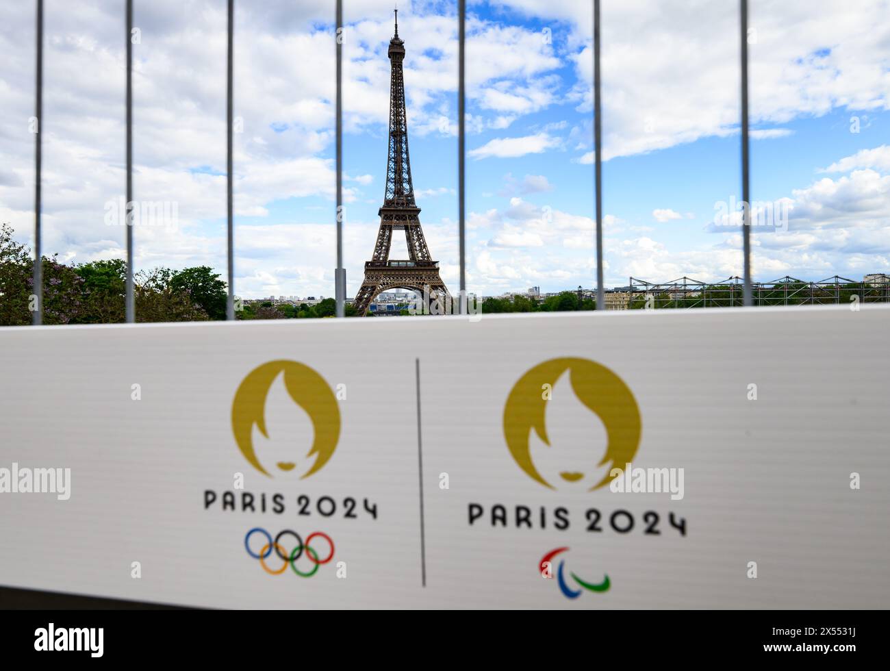 Paris, France. 06th May, 2024. The Olympic rings and the Paralympic ...