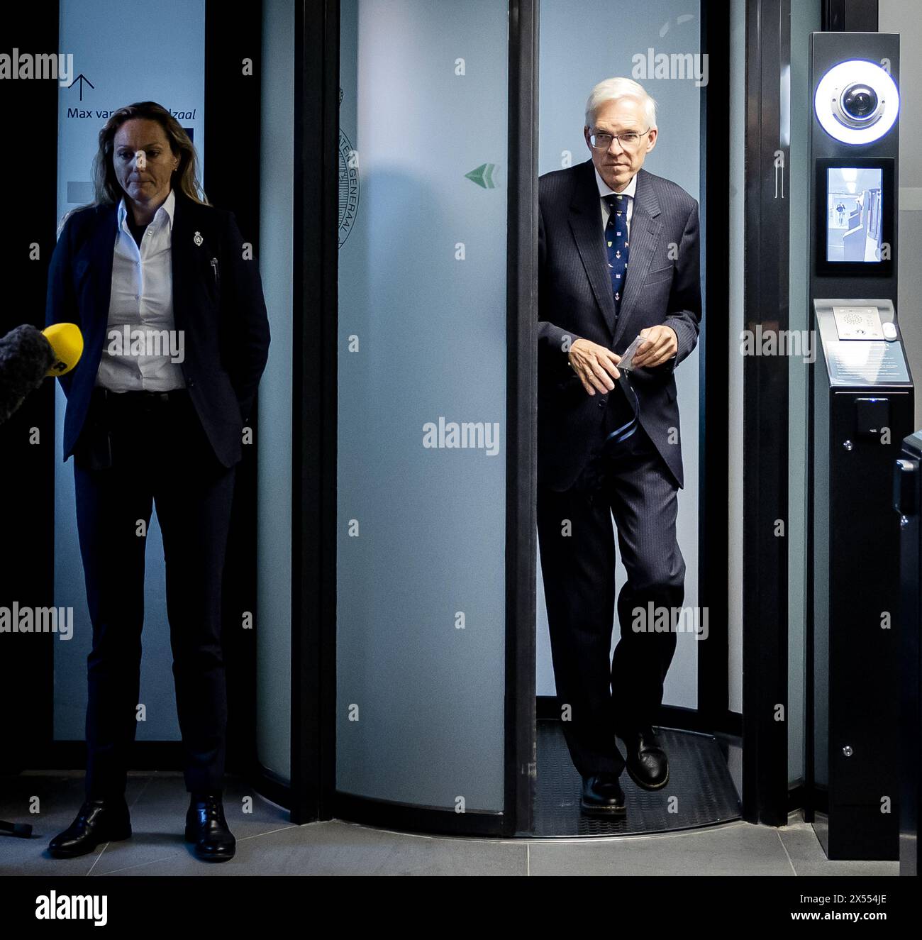 THE HAGUE - Informer Richard van Zwol during a break from the formation ...