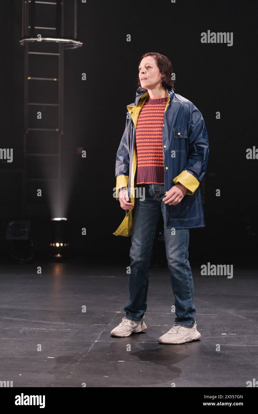 Lady anne hi-res stock photography and images - Alamy