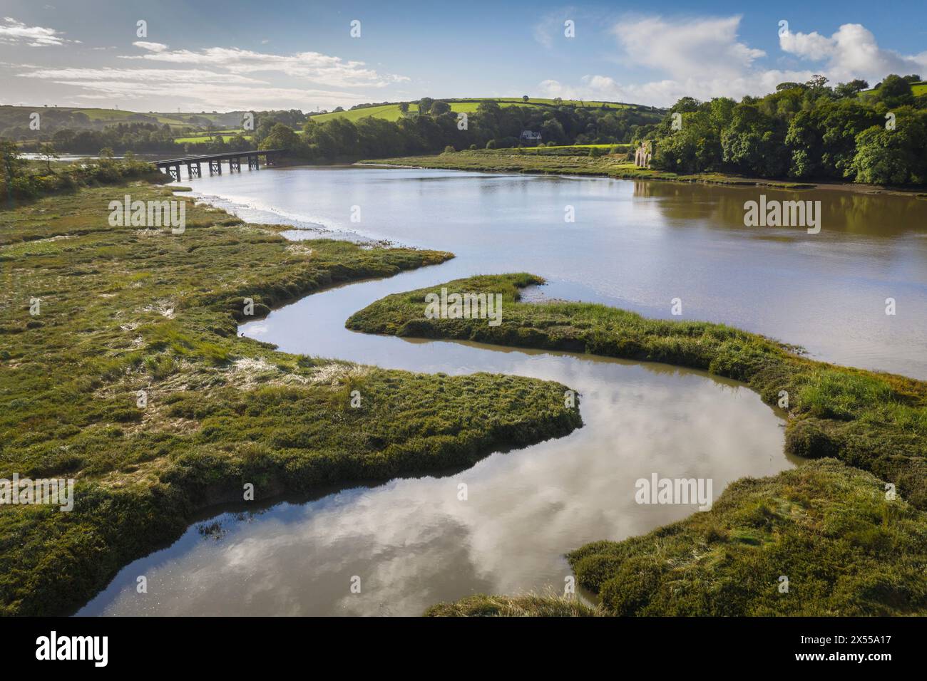 Iron Bridge on the Torridge Estuary near Bideford, Devon, England ...