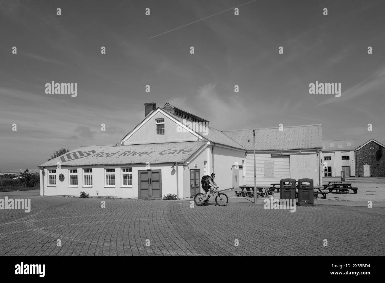 HEARTLANDS POOL CAMBORNE WORLD HERITAGE SITE MINING ENGINE HOUSE Stock ...