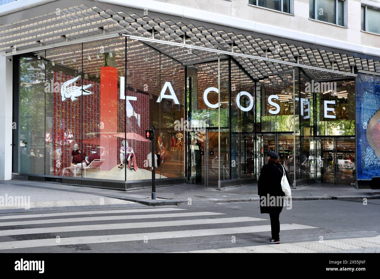 Lacoste clothes hi-res stock photography and images - Alamy