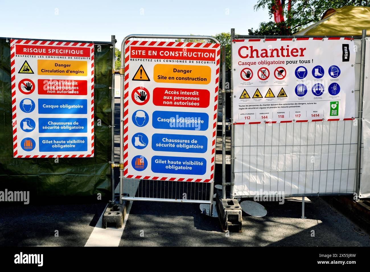 Security signs on a work site in Paris - Le Grand Palais - Paris ...