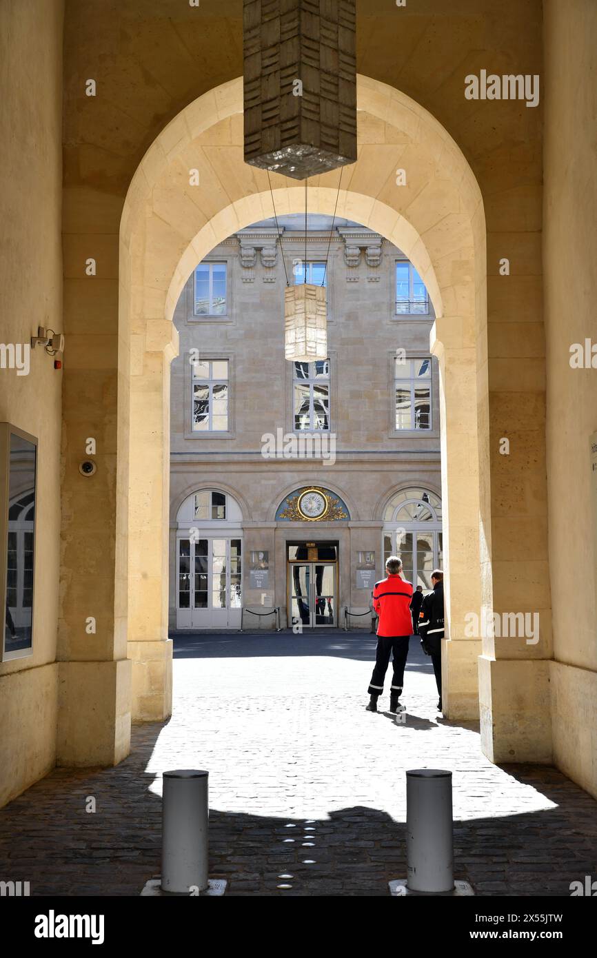 Secondary entrante of Hotel de la Marine - Rue Royale - Paris - France ...