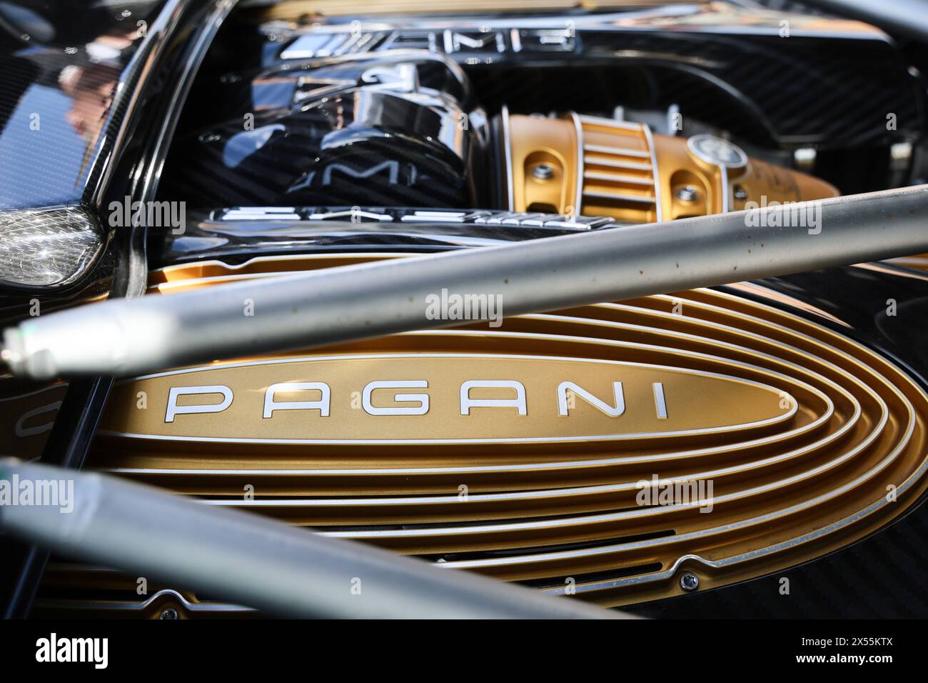 Pagani Huayra Roadster engine Stock Photo - Alamy