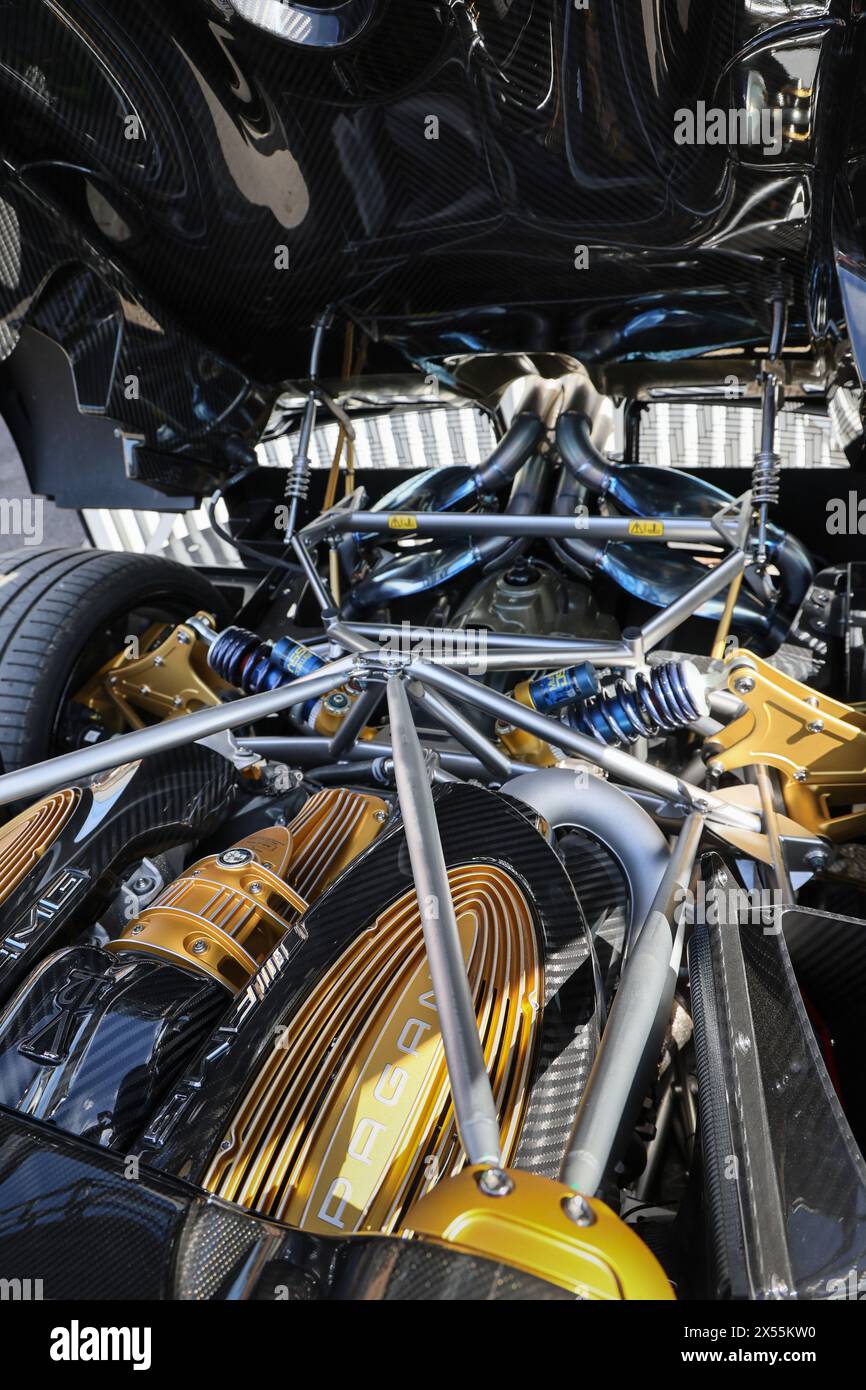 Pagani Huayra Roadster engine Stock Photo - Alamy