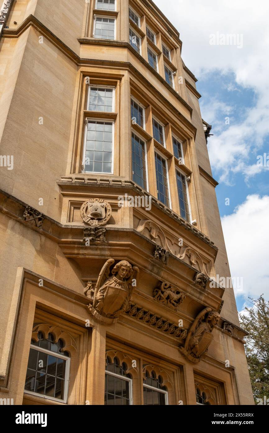 Ornate stonework bay oriel window on Lloyds Bank, Sydney Street ...