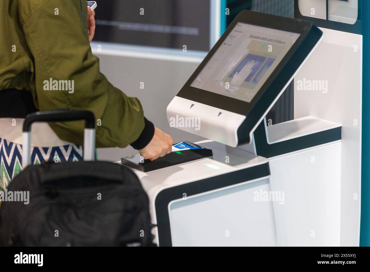 Milano, Italia. 07th May, 2024. Presentazione di Faceboarding, il check ...