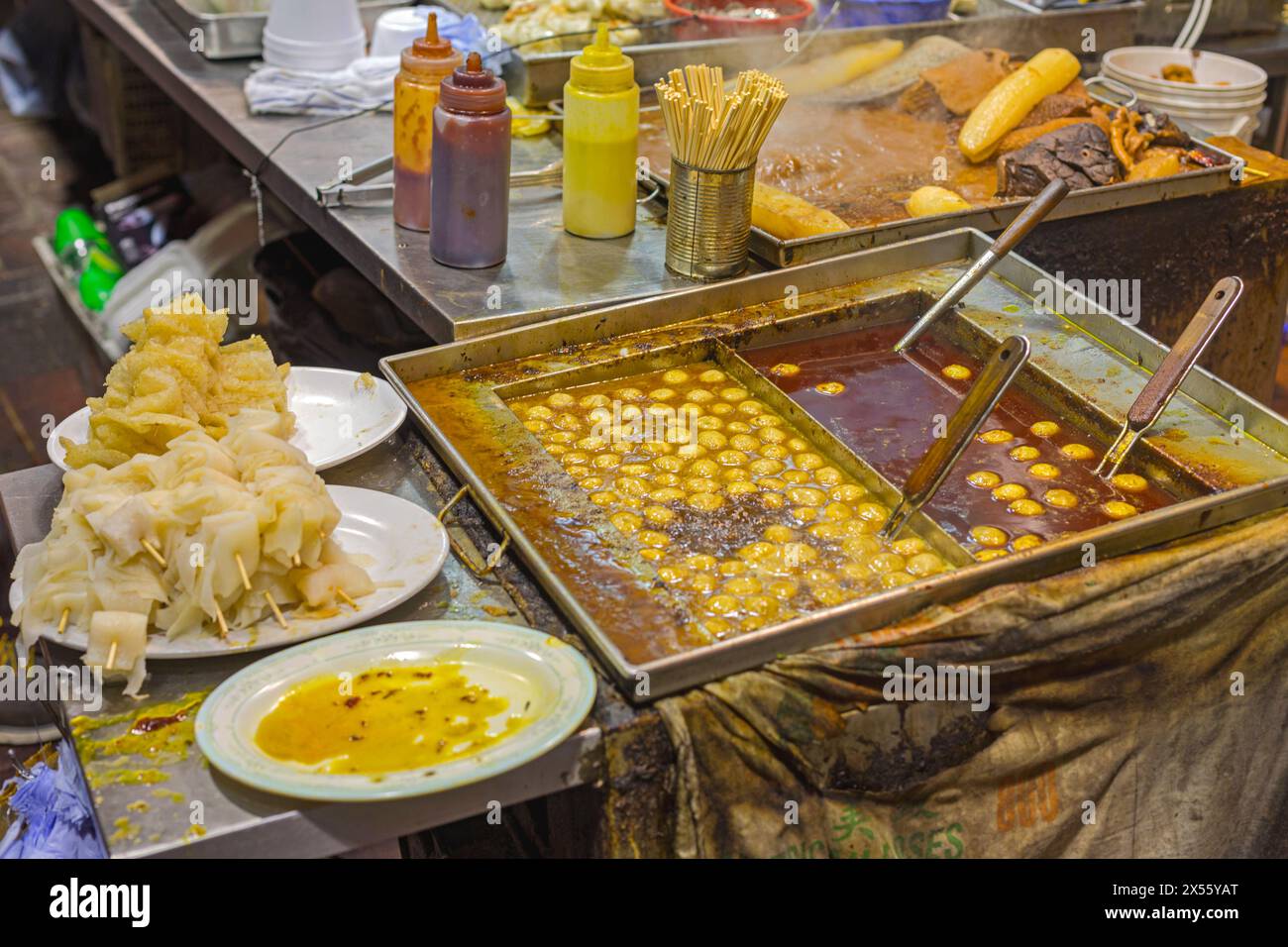 Deep Fried Fast Food Restaurant Kitchen in Hong Kong Stock Photo - Alamy