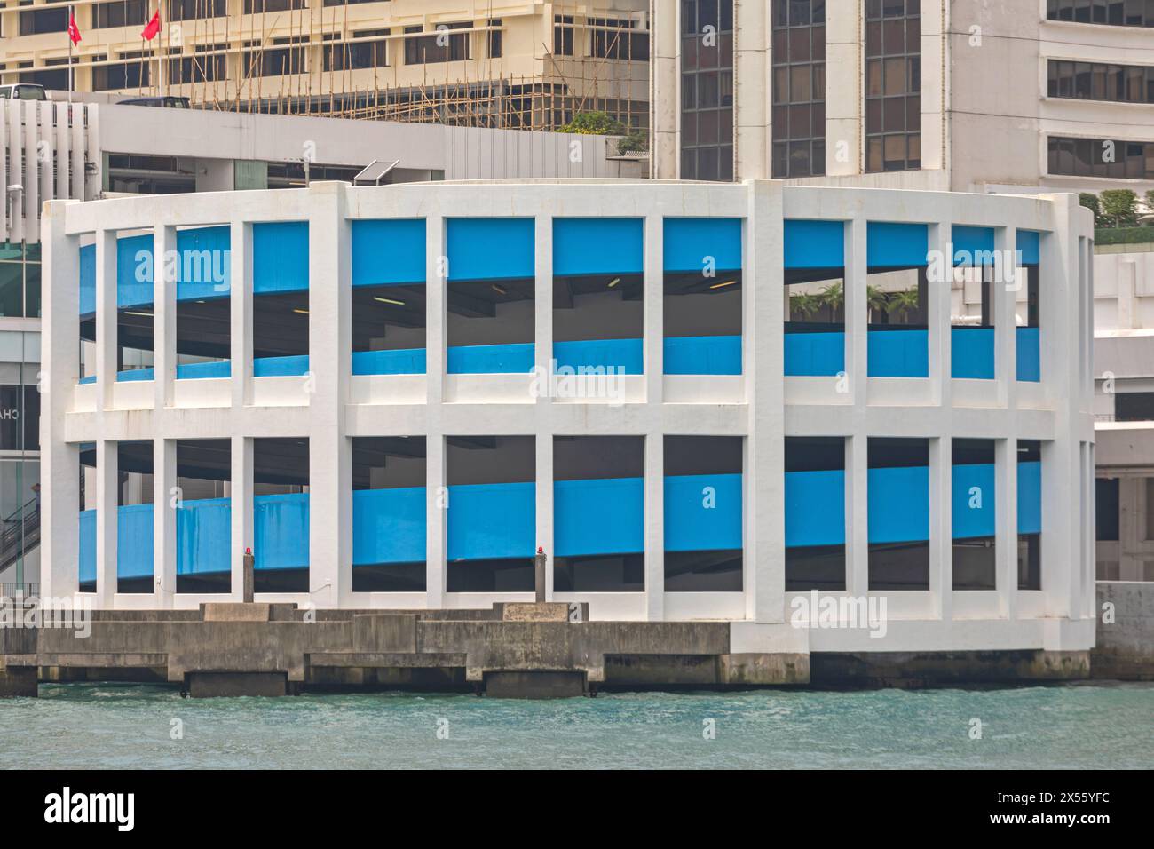 Spiral concrete ramp hi-res stock photography and images - Alamy