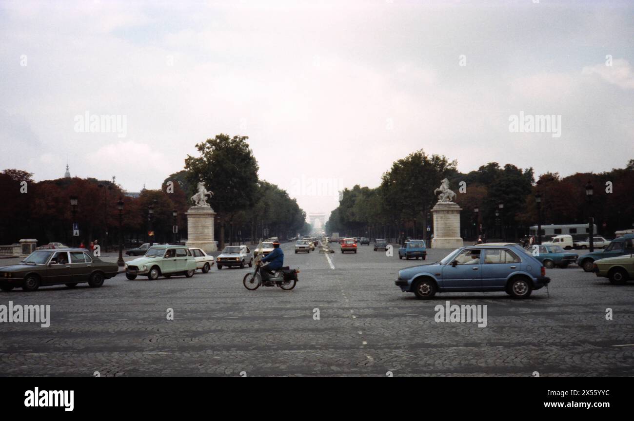Photo retro paris hi-res stock photography and images - Alamy