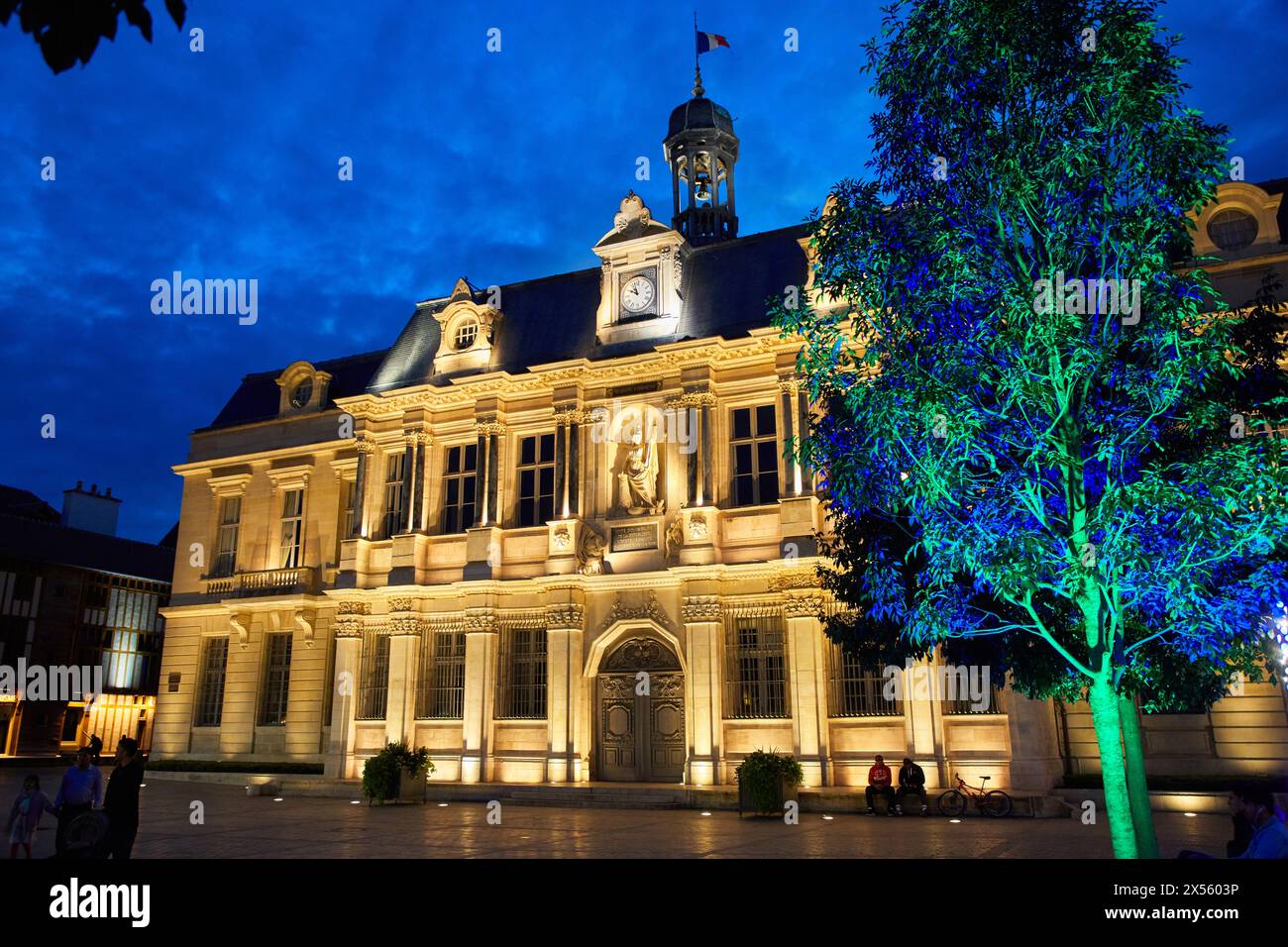 Hotel de Ville, Place Alexandre Israël, Troyes, Champagne-Ardenne ...