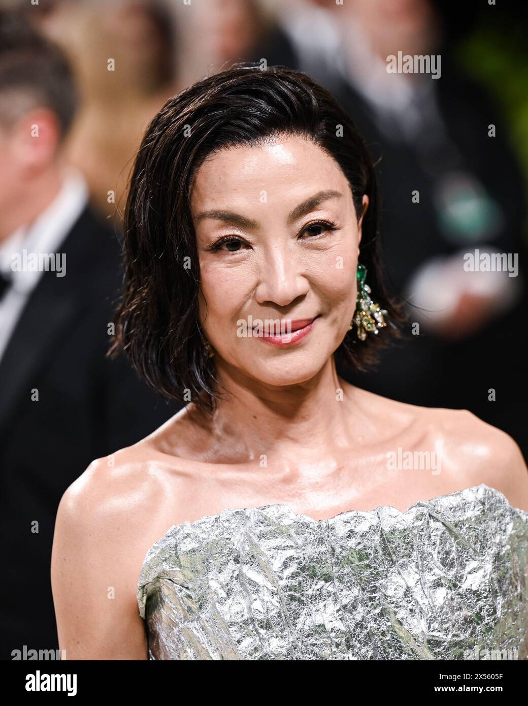 New York, USA. 06th May, 2024. Michelle Yeoh walking on the red carpet ...