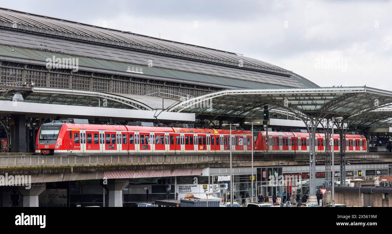 suburban train on track 11 at the central station, Breslauer square ...