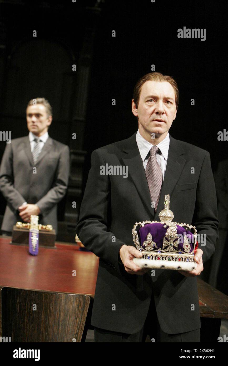 l-r: Ben Miles (Henry Bolingbroke), Kevin Spacey (Richard II) in ...