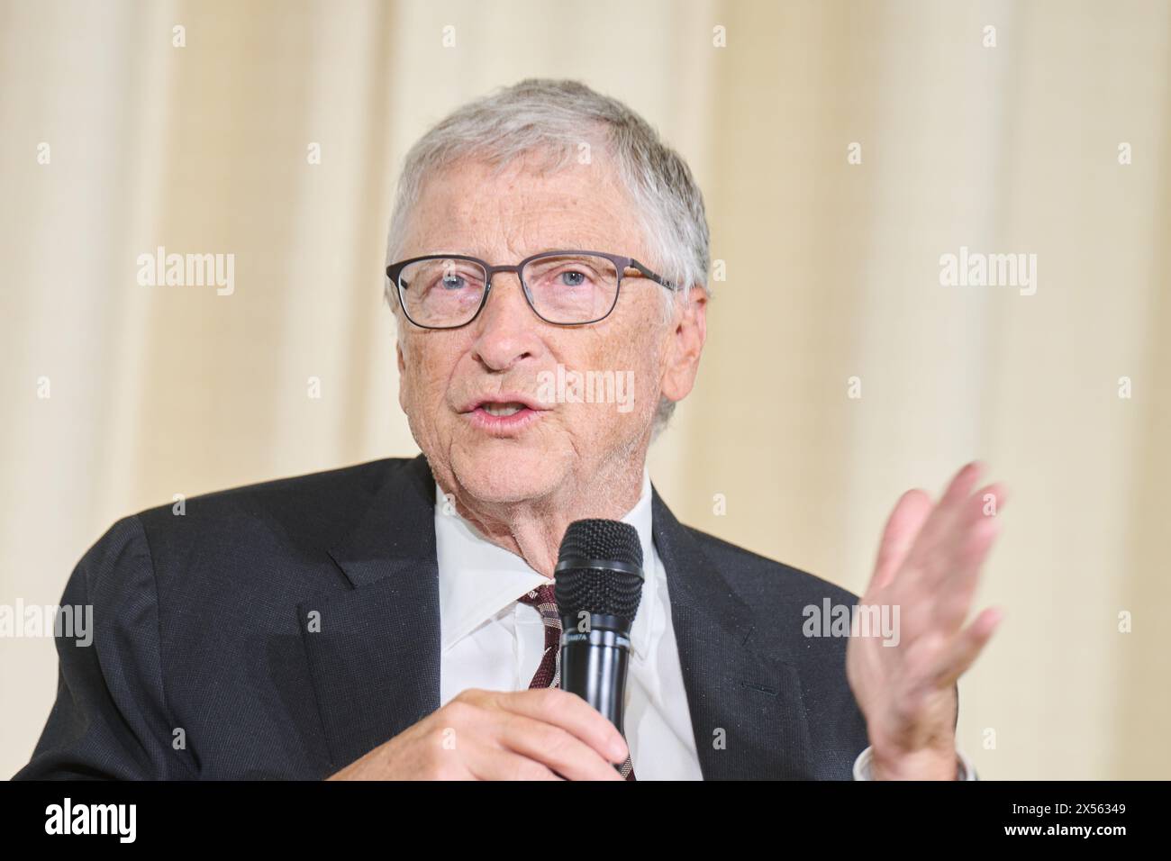Bill gates young hi-res stock photography and images - Alamy