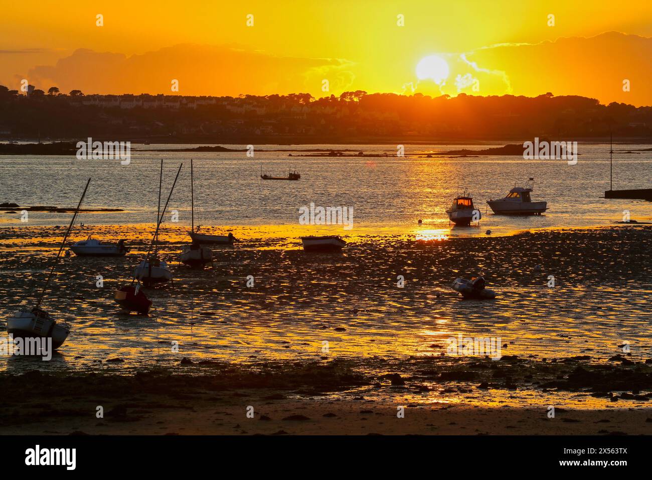 Port of Carantec, in the background Saint-Pol-de-Léon, Morlaix Bay ...