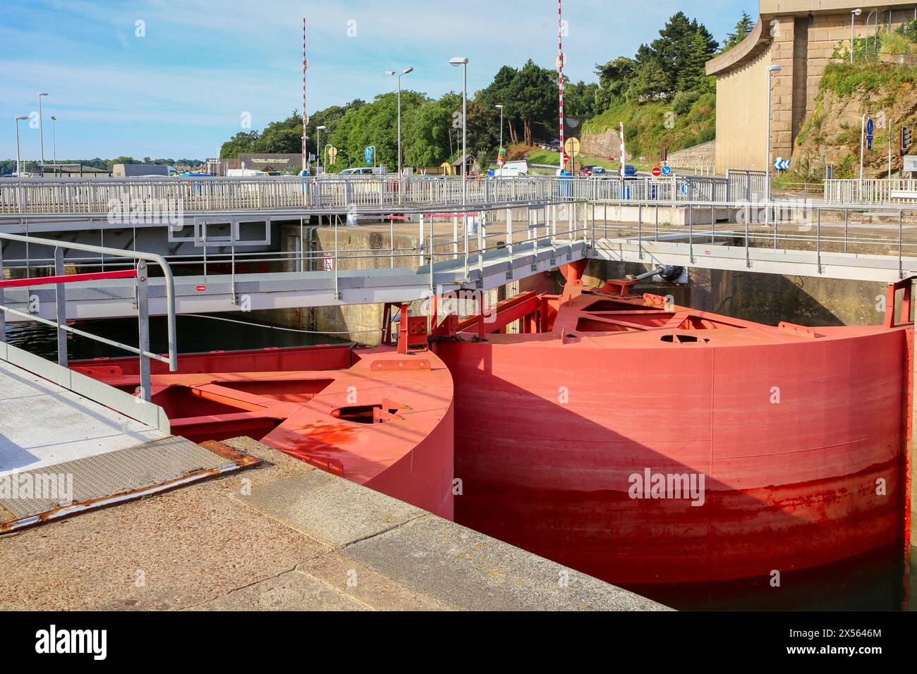 La rance tidal power station hi-res stock photography and images - Alamy