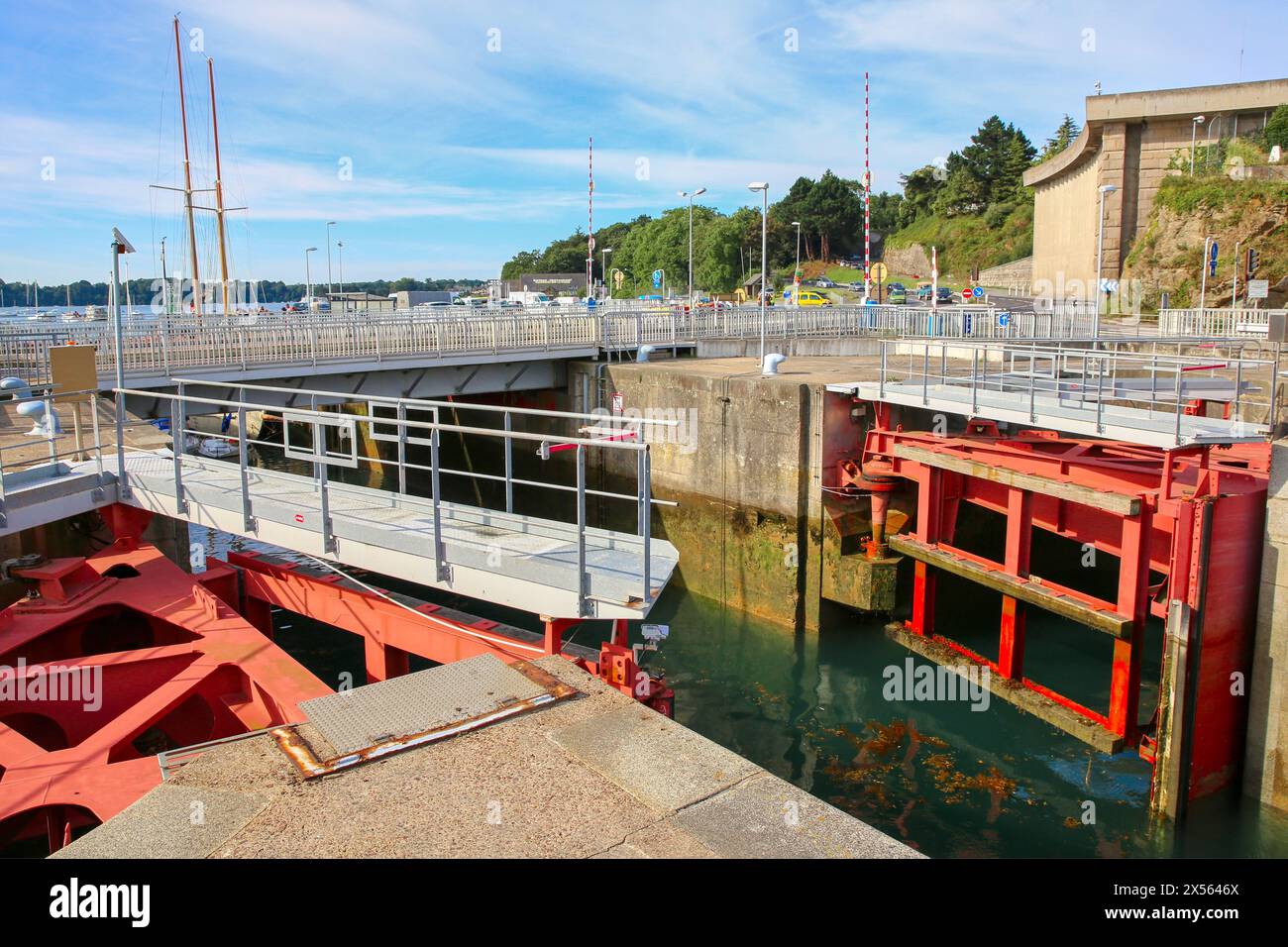 Rance Tidal Power Station, L´estuaire de la Rance, Pointe de la Brebis ...