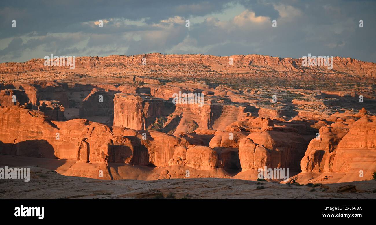Gorgeous red rock formations hi-res stock photography and images - Alamy