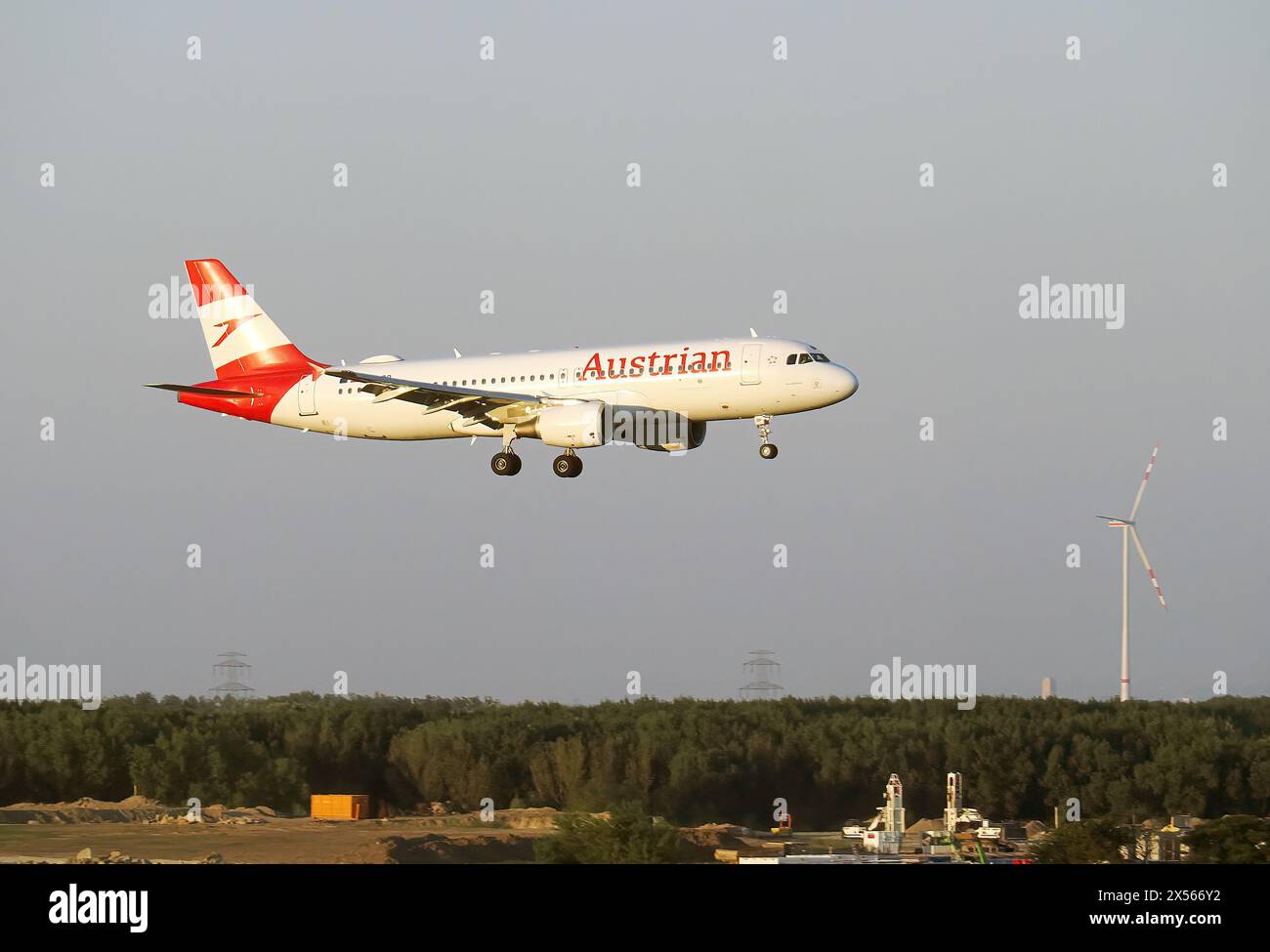 Austrian Airlines (is the flag carrier of Austria), Airbus A320 ...
