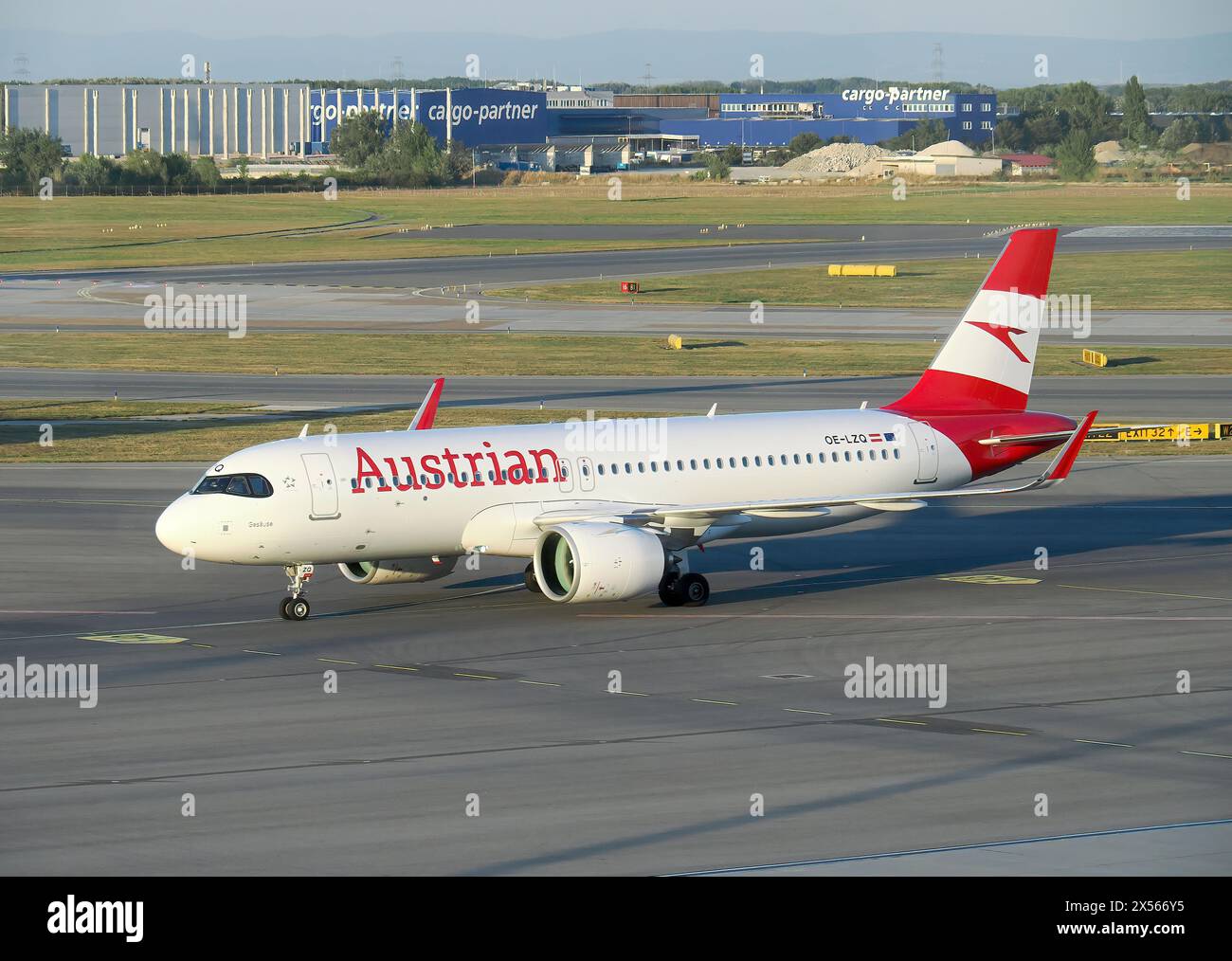 Austrian Airlines (is the flag carrier of Austria), Airbus A320 ...