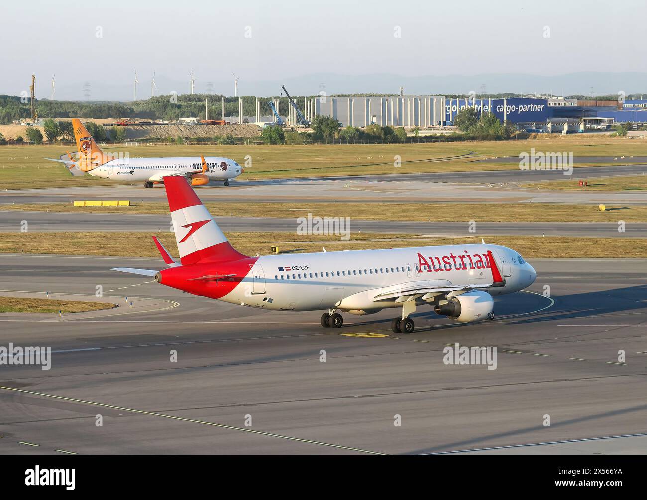 Austrian Airlines (is the flag carrier of Austria), Airbus A320 ...