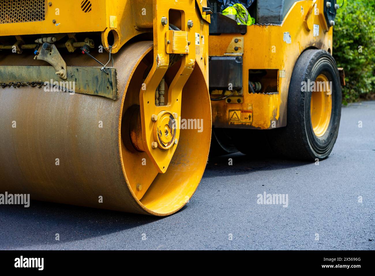 Utility Compactor machine for new asphalt work on roads, parking lots ...
