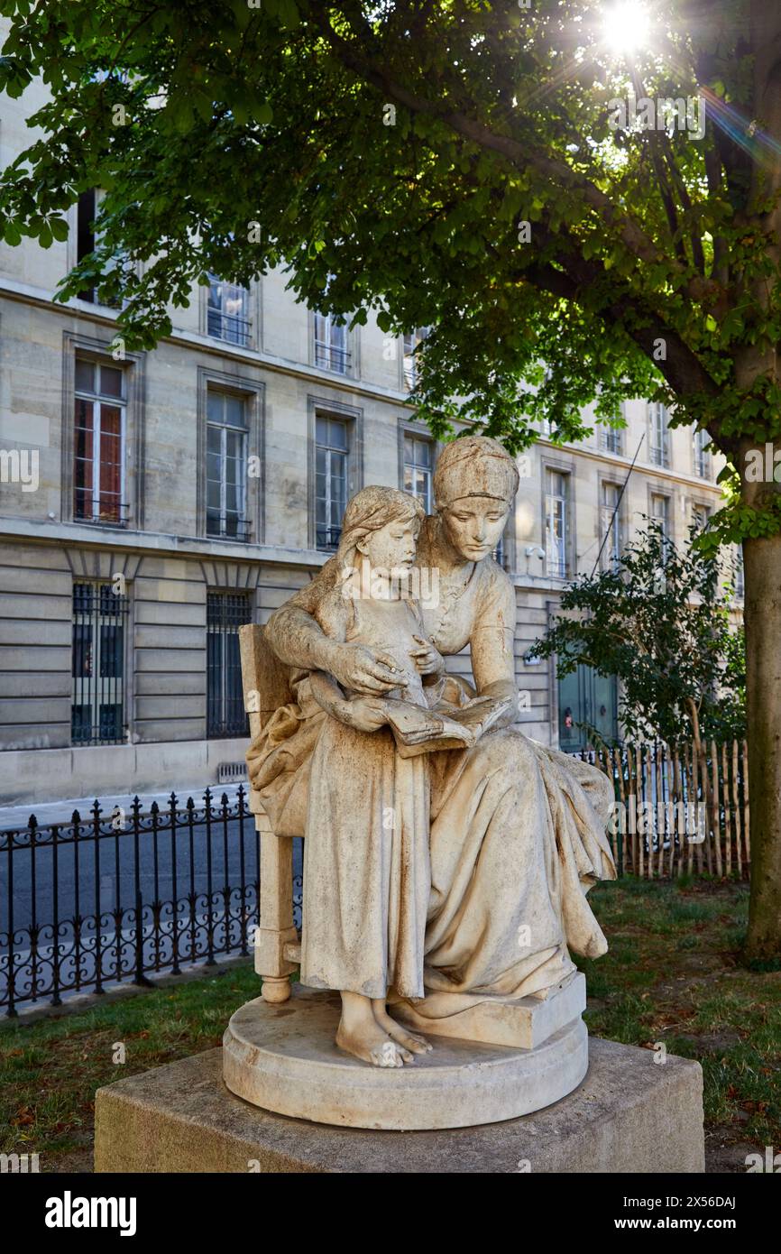 Statue “L’Education maternelle”, 1875, Eugène Delaplanche, Square ...